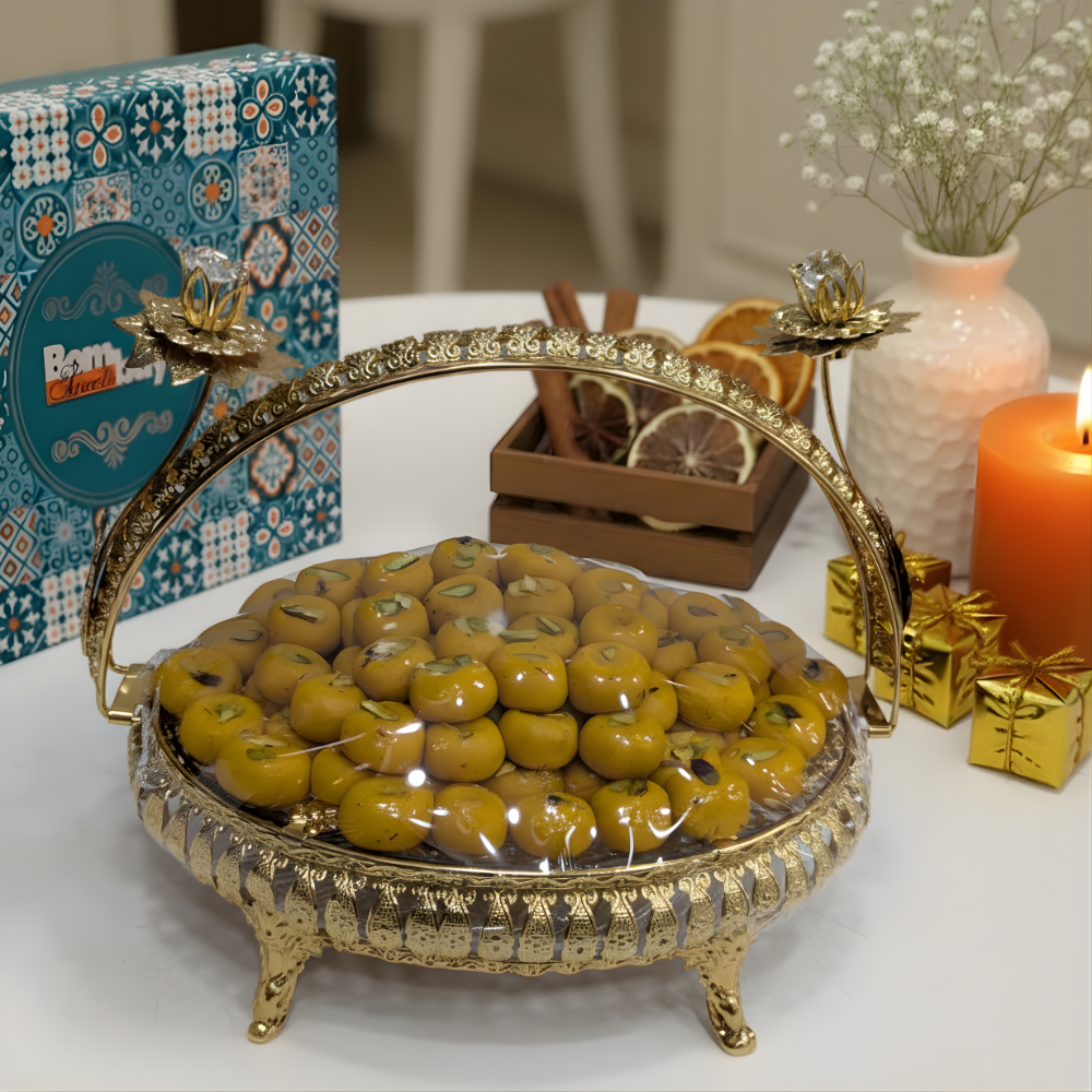 Zafrani Pera Premium Gift Pack – Bombay Sweets
